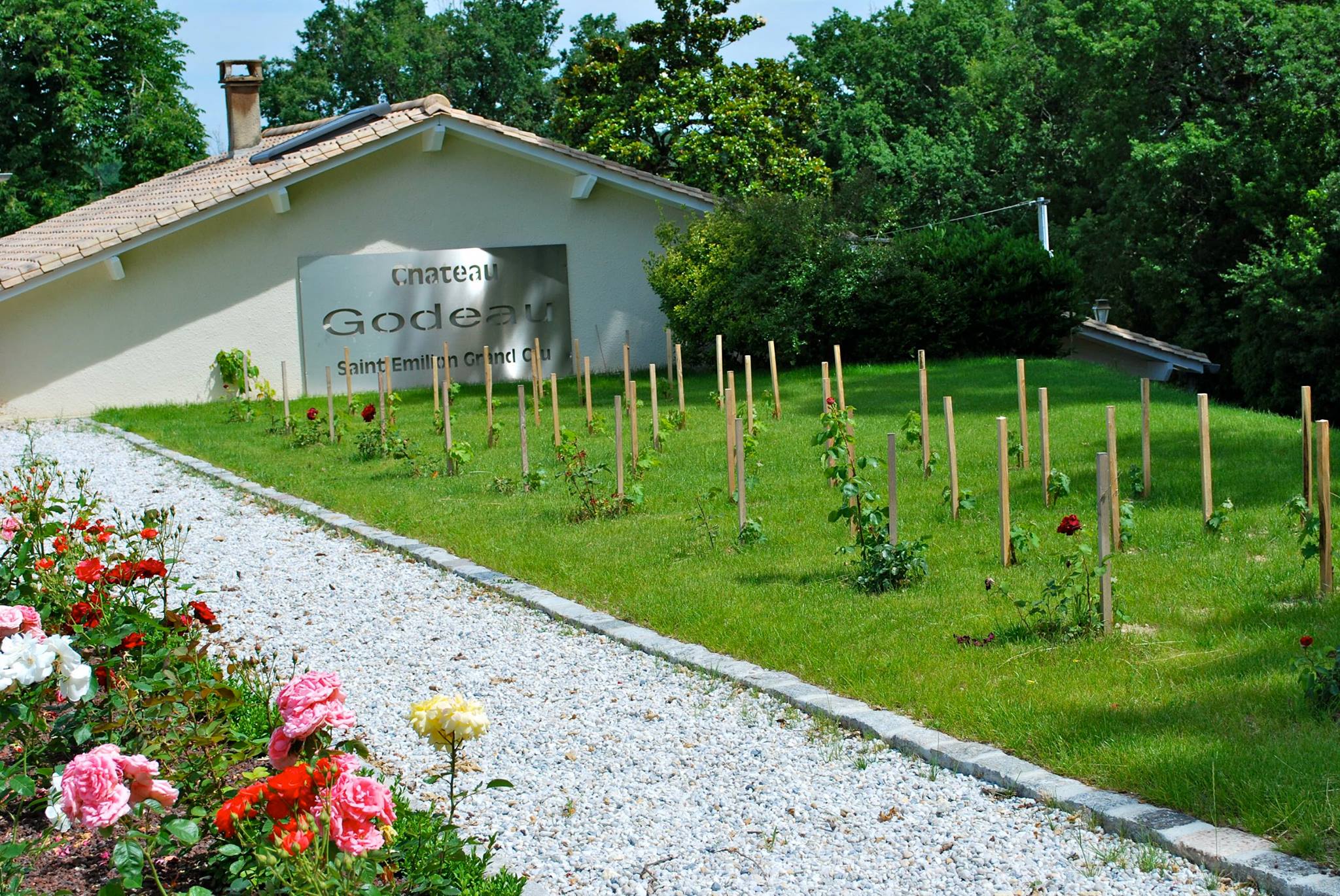 CHATEAU GODEAU à SAINT LAURENT DES COMBES membre Producteur Artisan de ...
